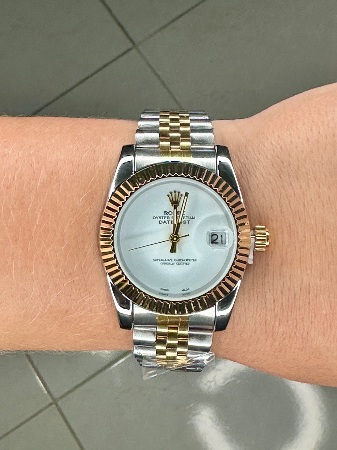 Reloj Dama Rlx, Dial White, Pulso Plata Gold – Rescom Importadora